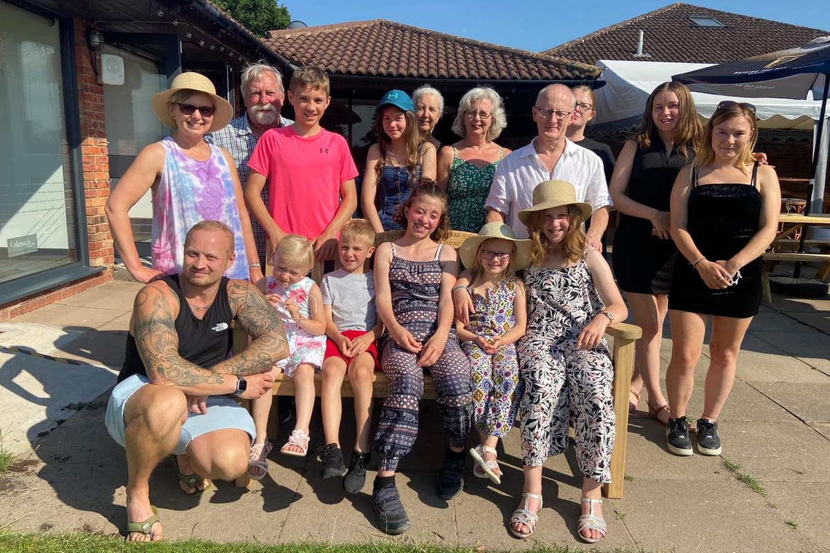 OLs in Leamington make heartfelt dedication in memory of beloved member ... OLs in Leamington make heartfelt dedication in memory of beloved member ...